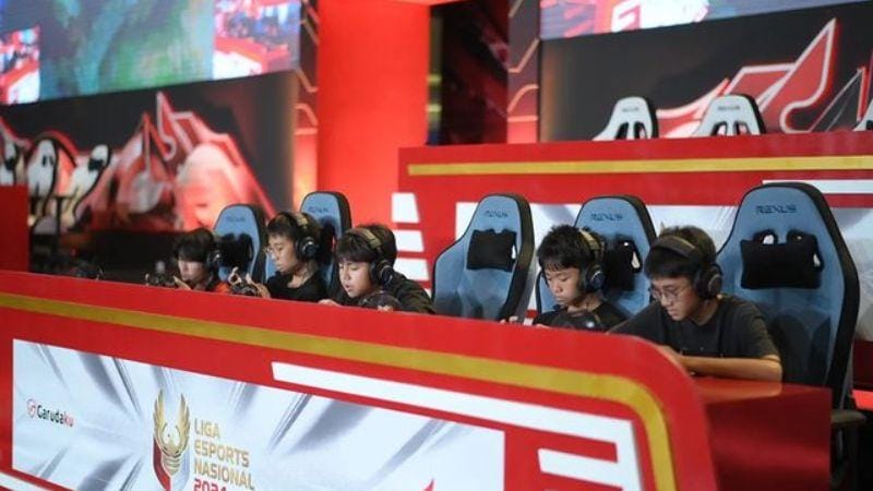 Pak AP Blak-blakan Ungkap Alasan RRQ Gak Ikut Liga Esports Nasion | GGWP