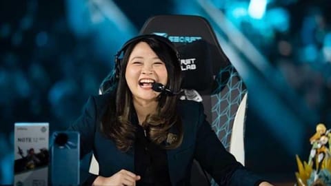 Profil dan Biodata Momo Chan, Sang Caster Cantik dan Multitalenta | GGWP