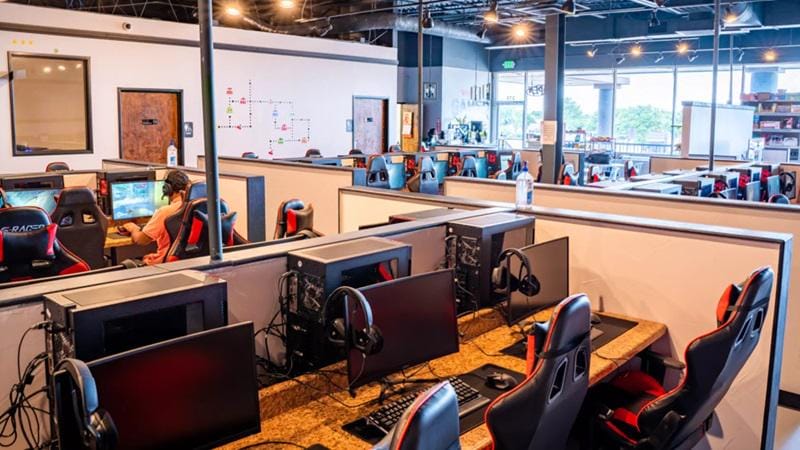 Rekomendasi 15 Gaming Cafe JABODETABEK Terbaik dan Nyaman Untuk Paket ...